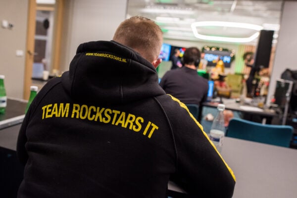 Your market value as a Solution Architect2 » Team Rockstars